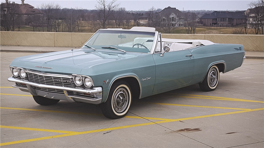 1965 CHEVROLET IMPALA SS CONVERTIBLE - Front 3/4 - 194184
