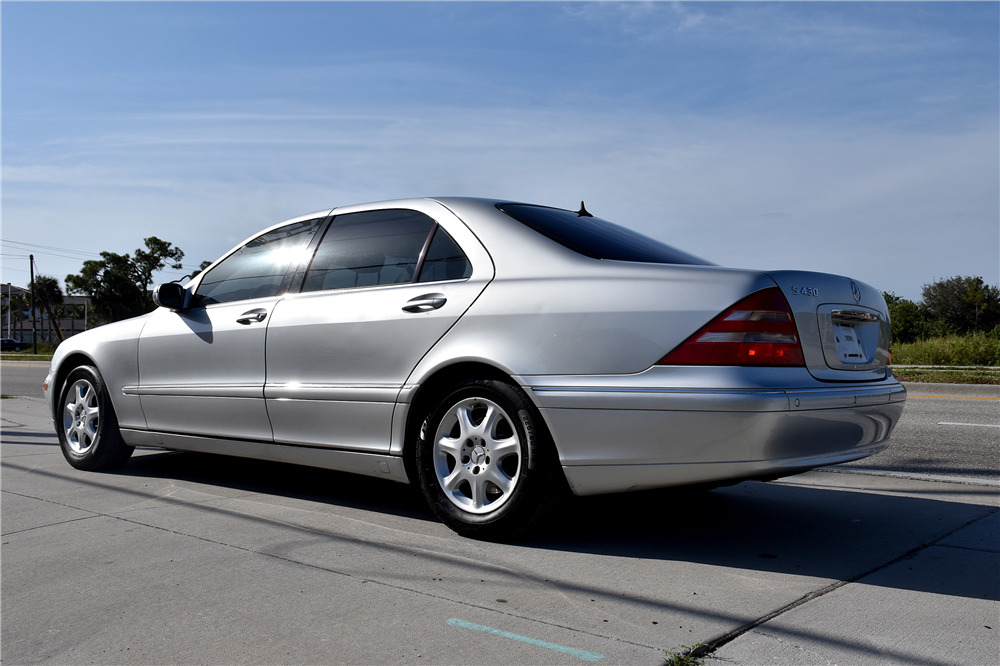 2002 MERCEDES-BENZ S430 4-DOOR SEDAN - Rear 3/4 - 194395