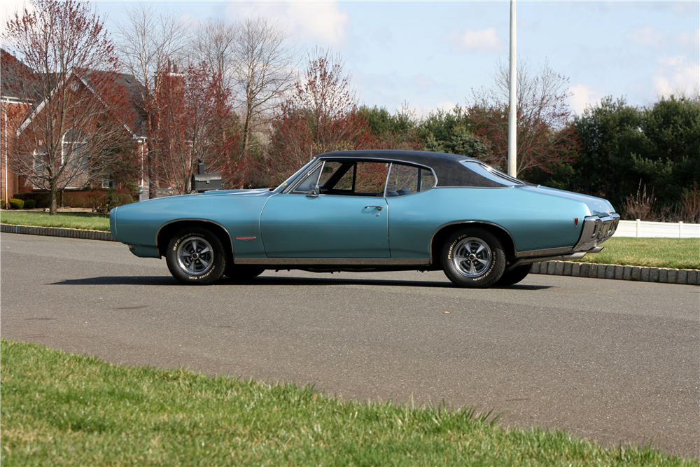 1968 PONTIAC GTO - Side Profile - 194721