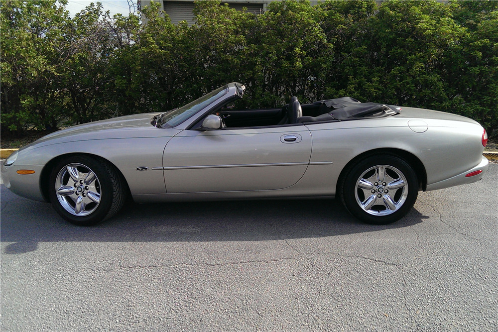 1999 JAGUAR XK8 - Side Profile - 194963