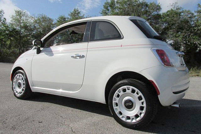 2015 FIAT 500 - Rear 3/4 - 195040