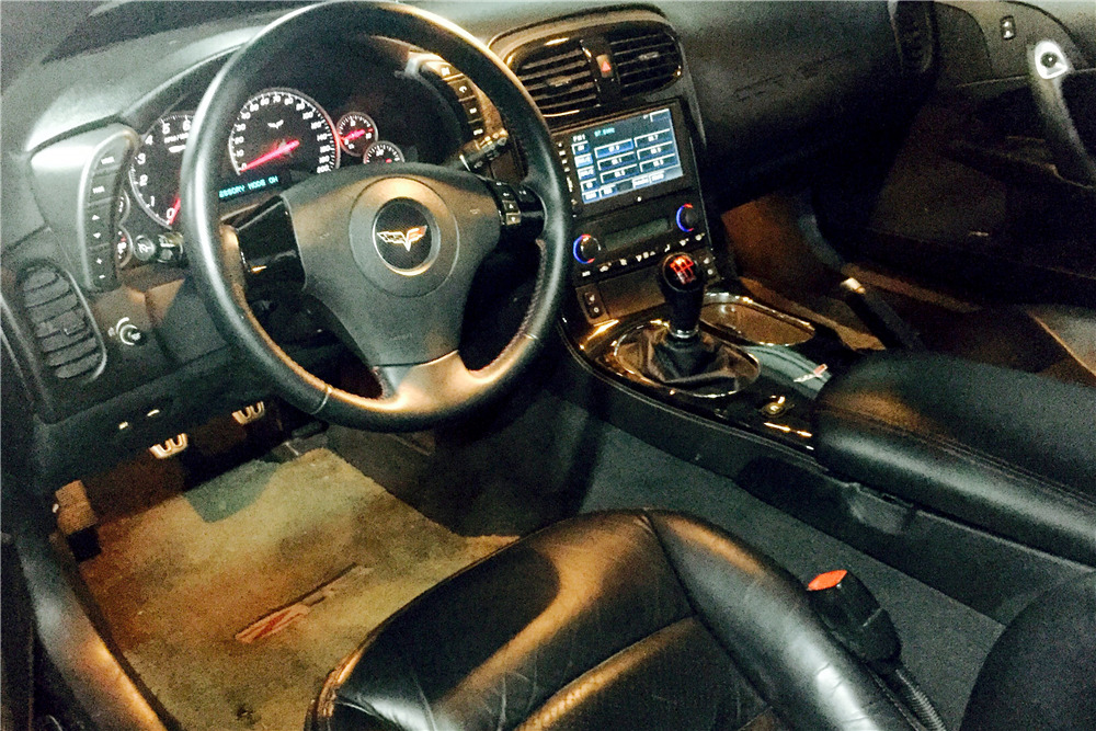 2006 CHEVROLET CORVETTE Z06 CUSTOM COUPE - Interior - 195193