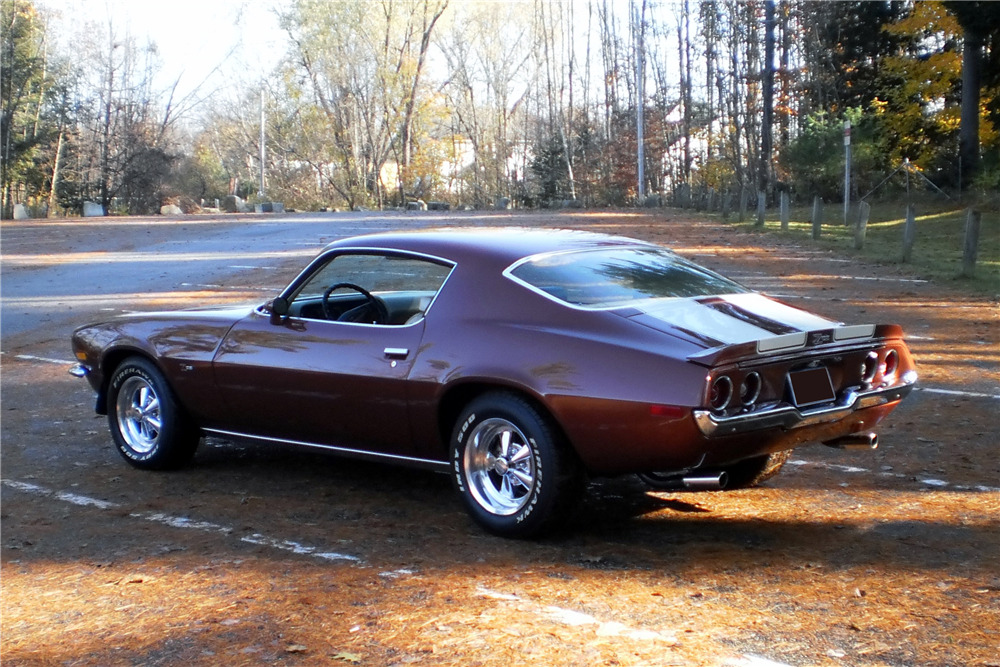 1970 CHEVROLET CAMARO Z/28 RS - Rear 3/4 - 195961