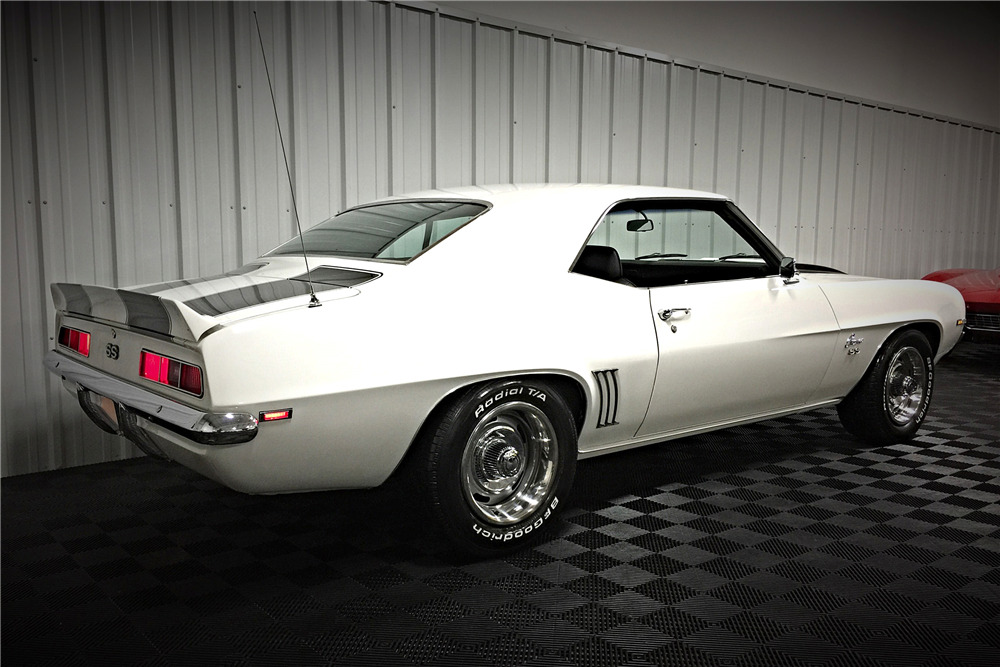 1969 CHEVROLET CAMARO CUSTOM COUPE - Rear 3/4 - 196459