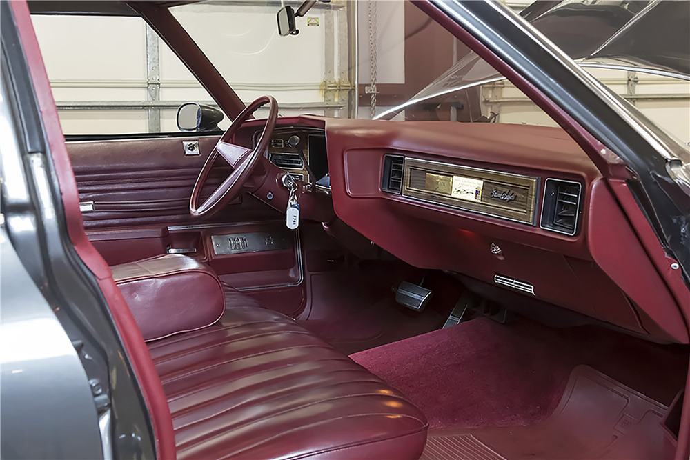 1975 PONTIAC GRAND SAFARI WAGON "JOHN WAYNE