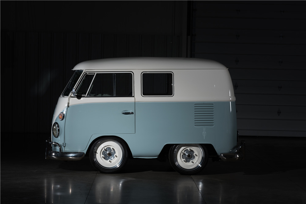 1966 VOLKSWAGEN MICROBUS - Side Profile - 197245