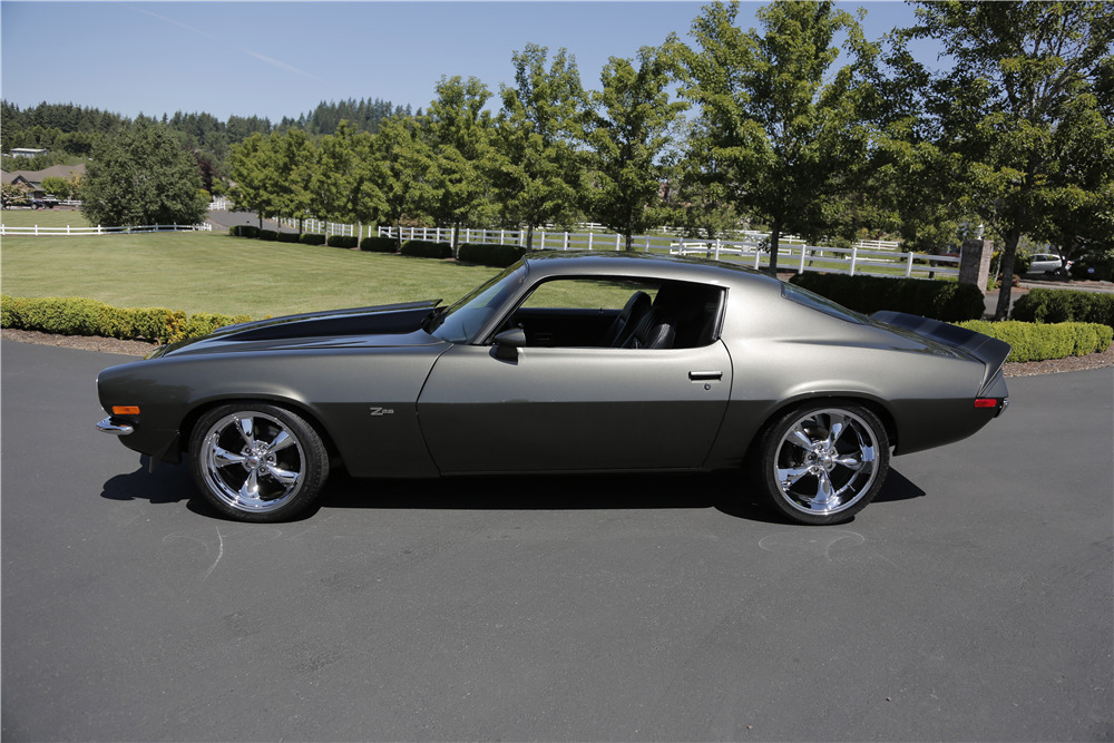 1970 CHEVROLET CAMARO CUSTOM COUPE - Side Profile - 198109