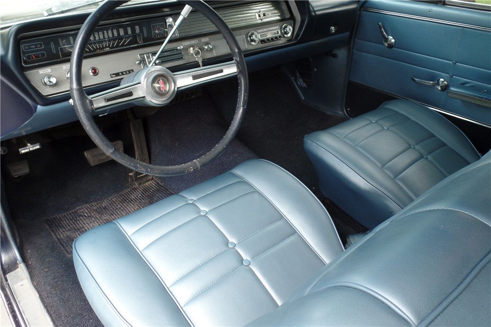 1965 OLDSMOBILE CUTLASS - Interior - 198198