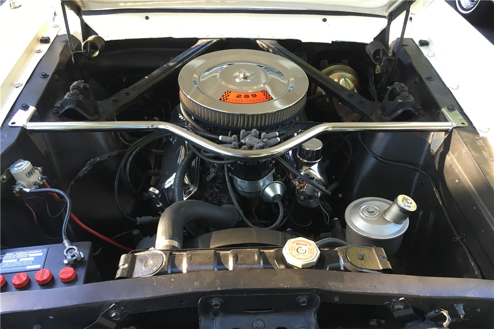1965 FORD MUSTANG FASTBACK - Engine - 198308