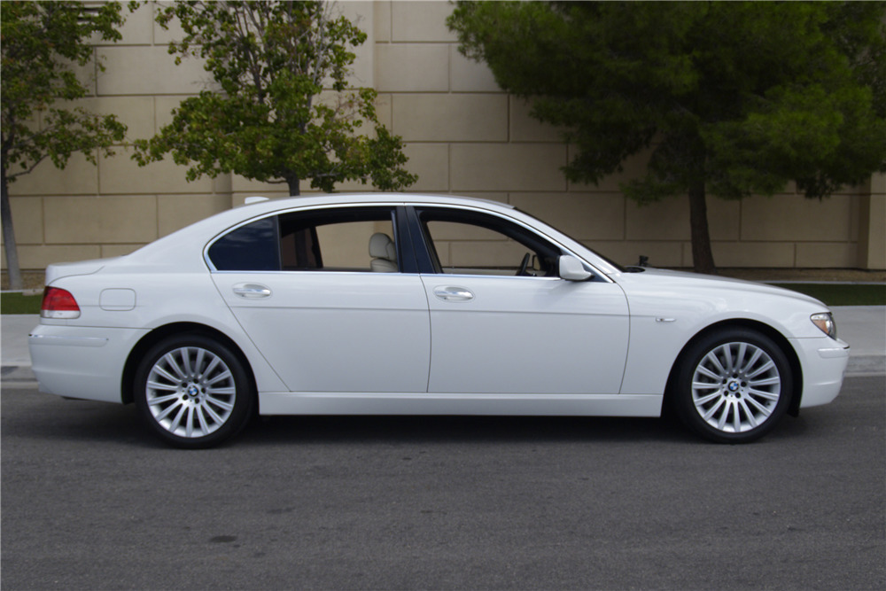2007 BMW 750LI - Side Profile - 198819
