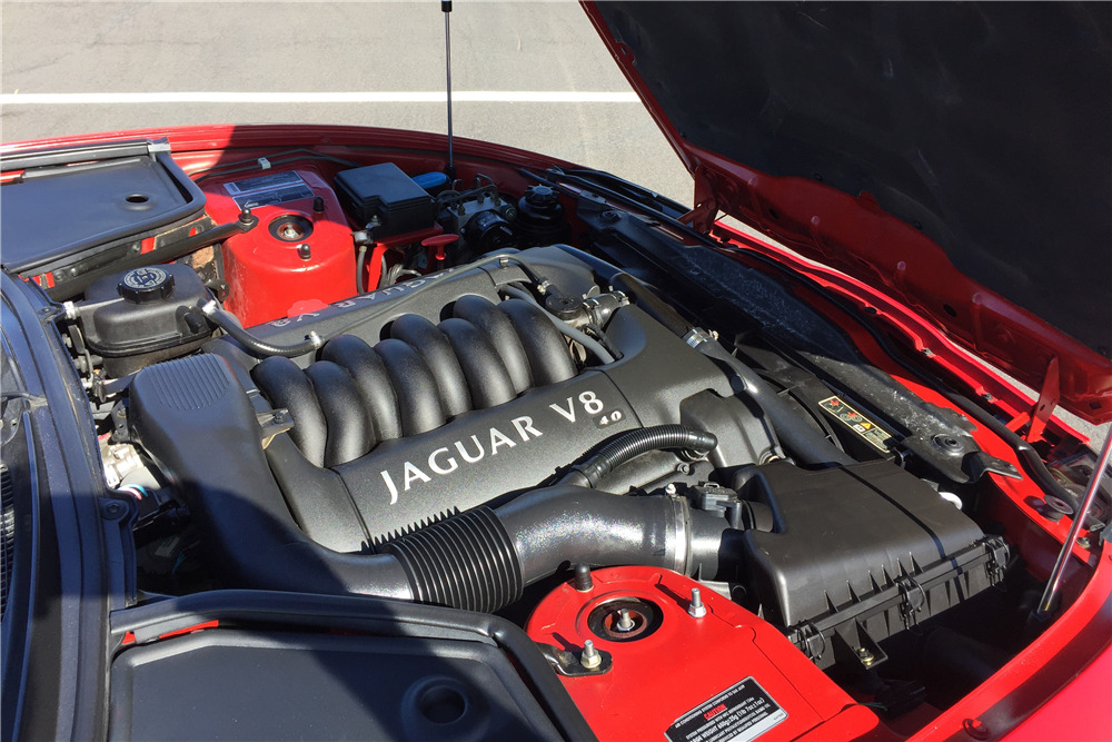 1999 JAGUAR XK8 CONVERTIBLE - Engine - 198913