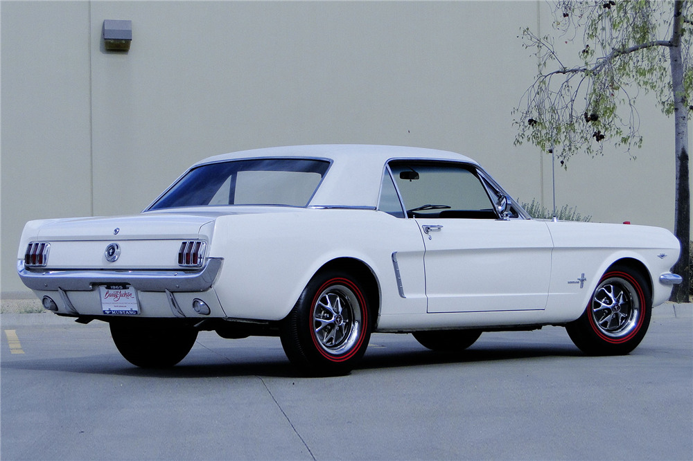 1965 FORD MUSTANG - Rear 3/4 - 199132