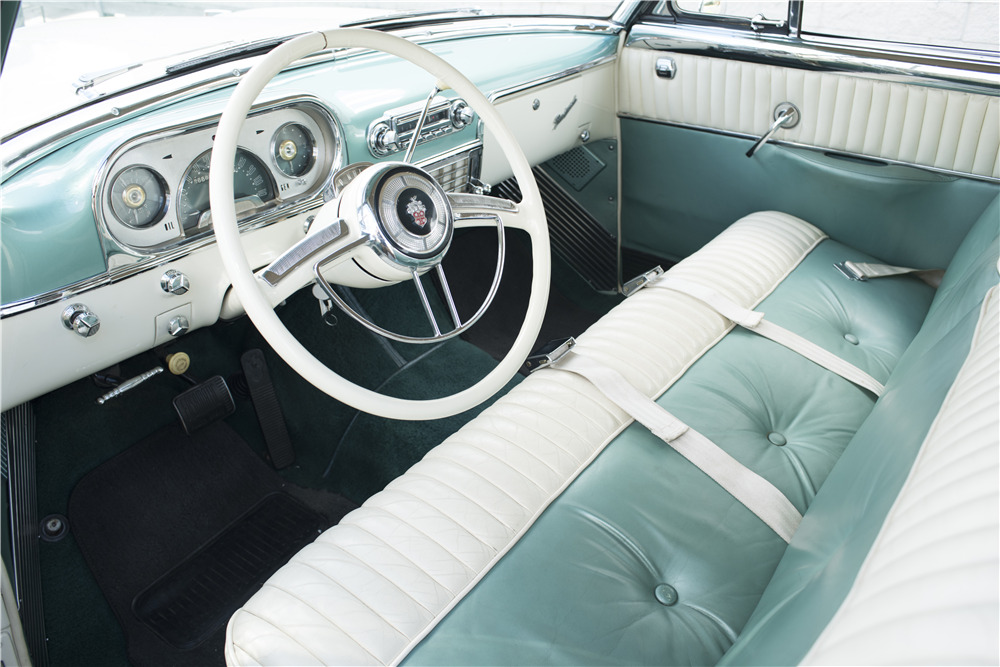 1954 PACKARD CARIBBEAN CONVERTIBLE - Interior - 199501