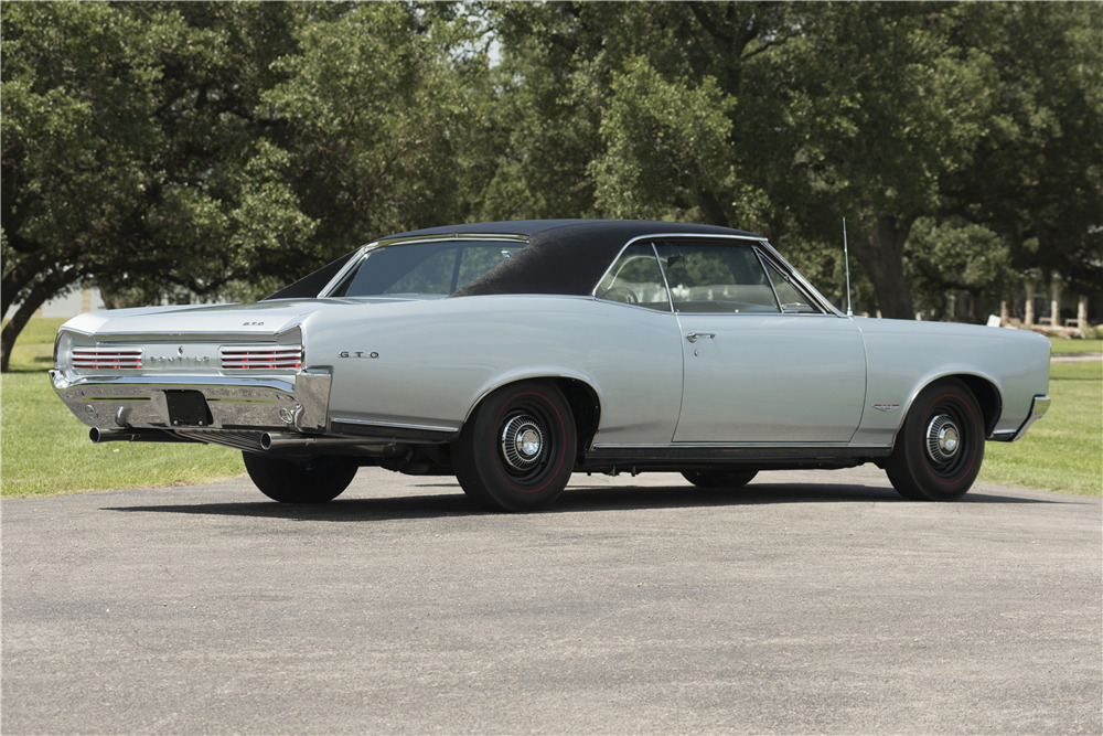 1966 PONTIAC GTO - Rear 3/4 - 199804