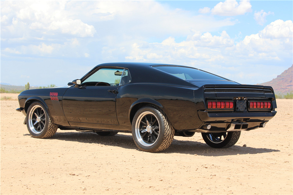 1970 FORD MUSTANG CUSTOM FASTBACK - Rear 3/4 - 199989