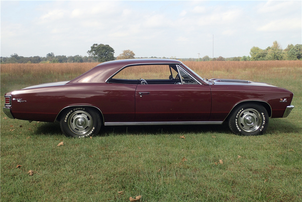 1967 CHEVROLET CHEVELLE SS 396 - Side Profile - 200819