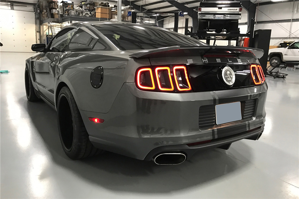 2014 FORD MUSTANG SHELBY GT500 - Rear 3/4 - 202104