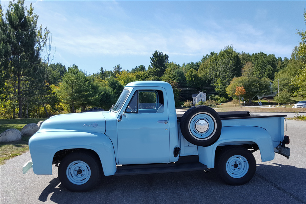 1955 FORD F-100 CUSTOM PICKUP - Side Profile - 205837