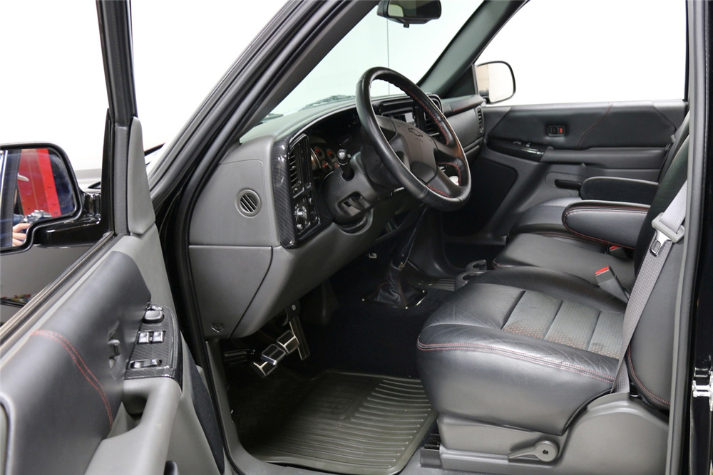 2004 Chevrolet Regency Pickup Interior 206310 2124