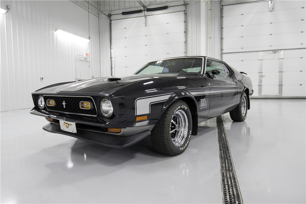 1972 FORD MUSTANG MACH 1 - Front 3/4 - 207764