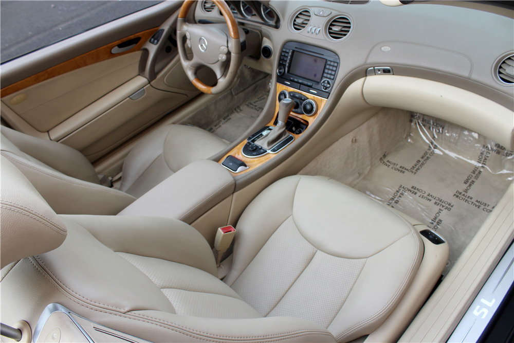 2005 MERCEDES-BENZ SL500 CONVERTIBLE - Interior - 207943