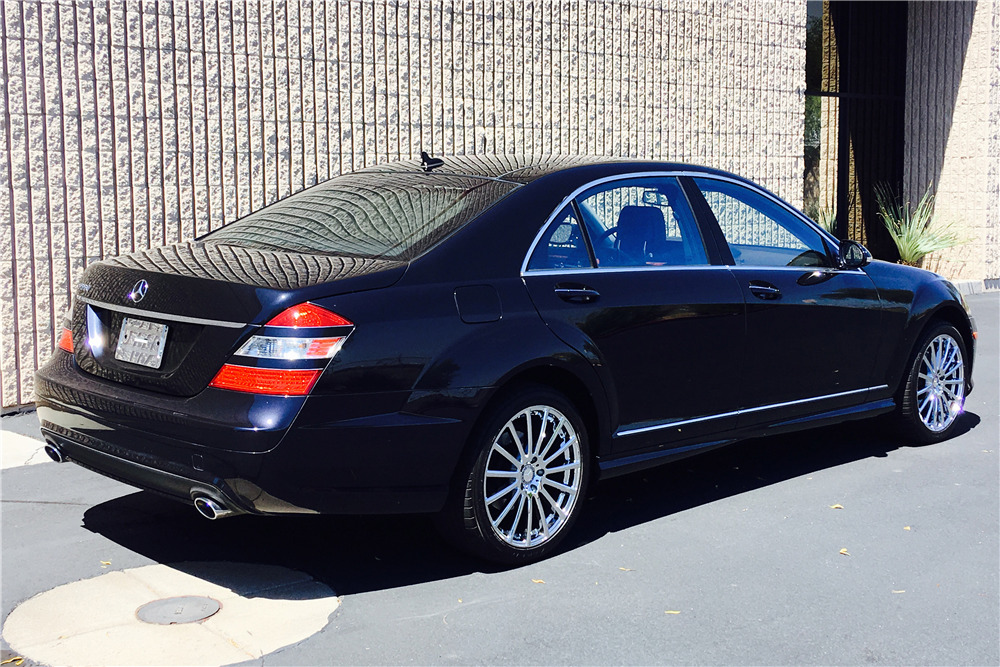 2008 MERCEDES-BENZ S550 - Rear 3/4 - 208077