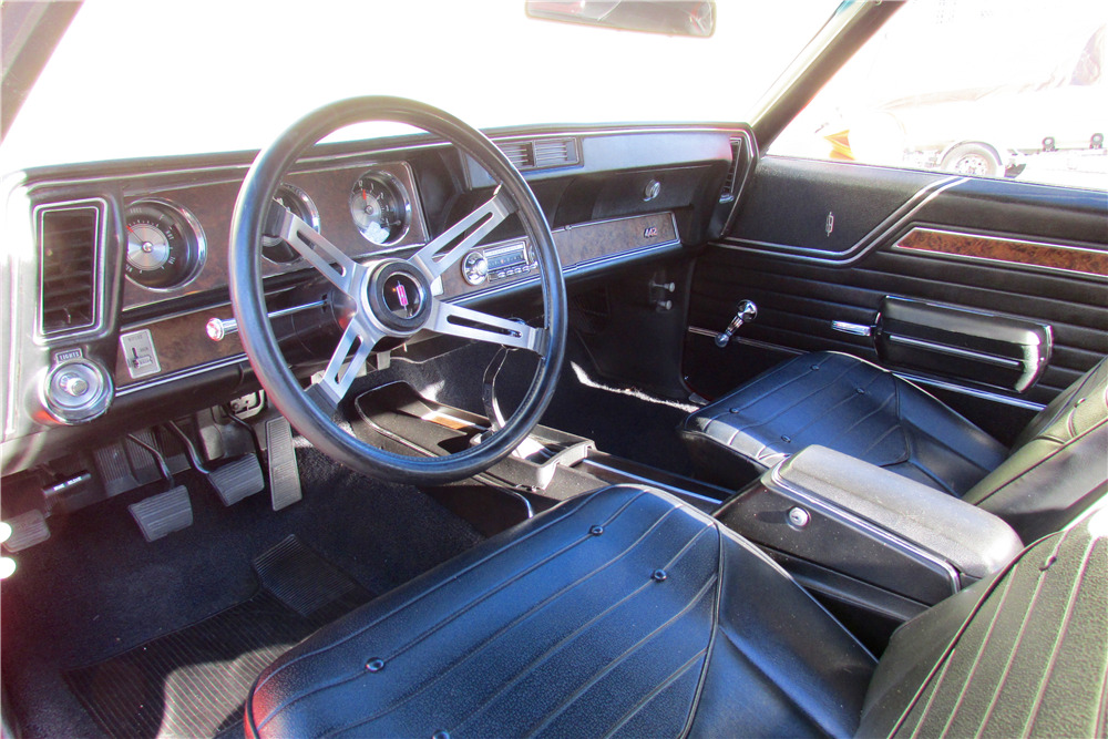 1970 OLDSMOBILE 442 W30 - Interior - 208240