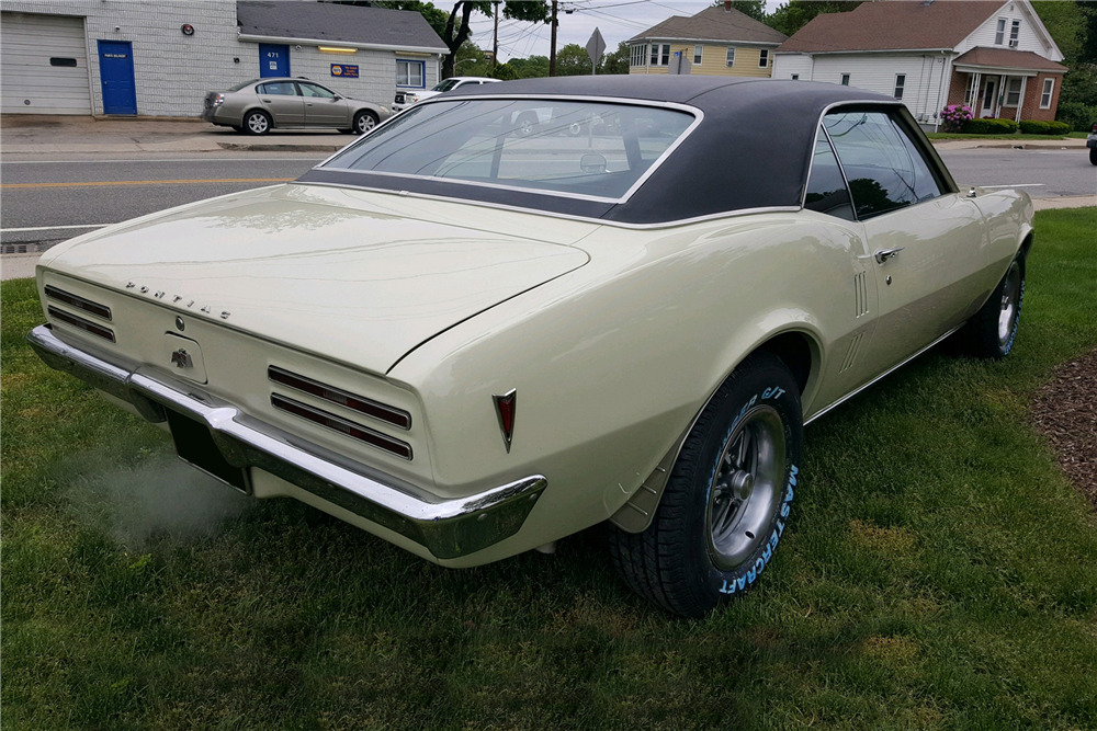 1968 PONTIAC FIREBIRD - Rear 3/4 - 208472