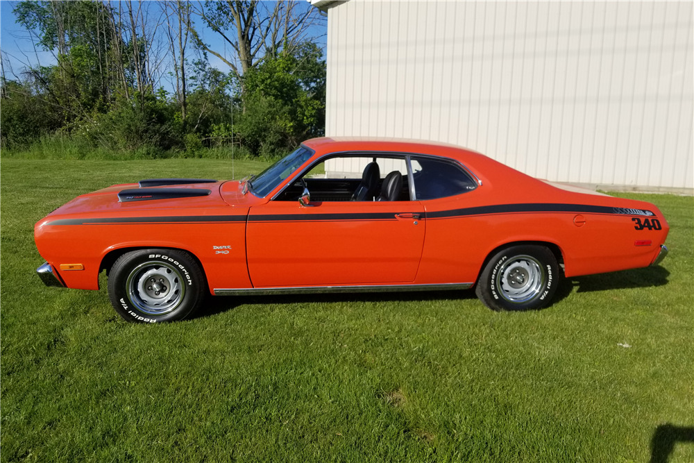1972 PLYMOUTH DUSTER - Side Profile - 208786