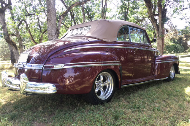 1946 MERCURY SUPER DELUXE CUSTOM CONVERTIBLE - Rear 3/4 - 210331