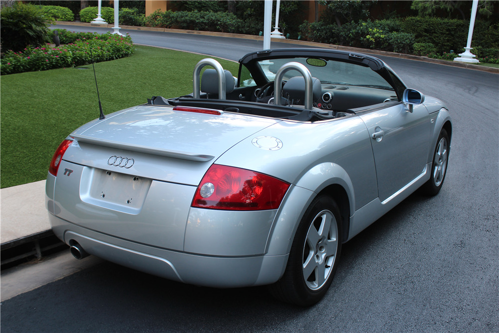 2002 AUDI TT CONVERTIBLE - Rear 3/4 - 210759