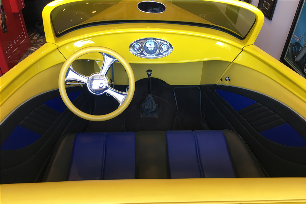 1933 FORD BOYDSTER III CUSTOM ROADSTER - Interior - 212376