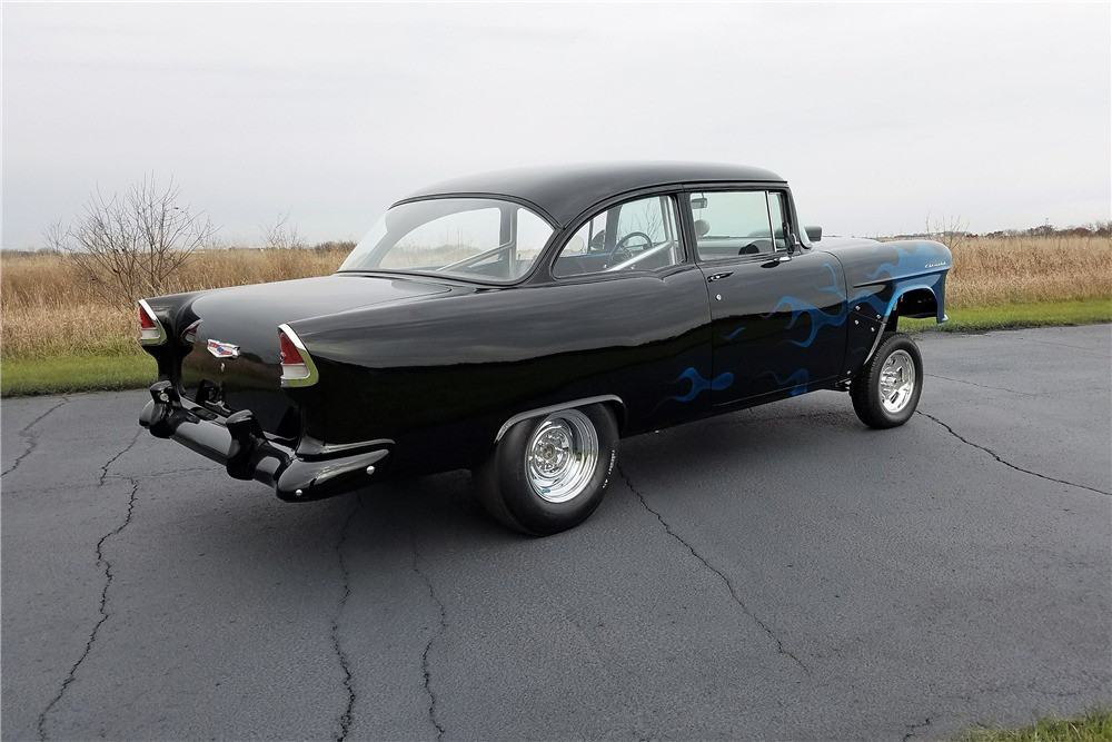 1955 CHEVROLET 150 2-DOOR CUSTOM POST - Rear 3/4 - 212487