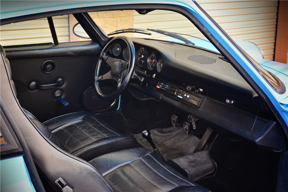 1971 PORSCHE 911T CUSTOM COUPE - Interior - 212548