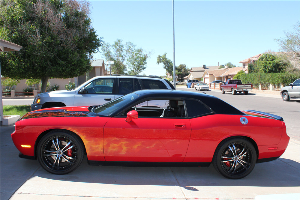 2009 DODGE CHALLENGER SRT8 CUSTOM COUPE - Side Profile - 212657