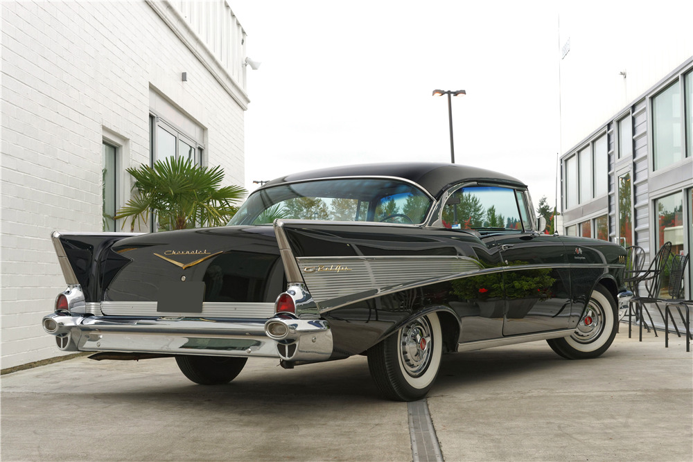 1957 CHEVROLET BEL AIR - Rear 3/4 - 212824