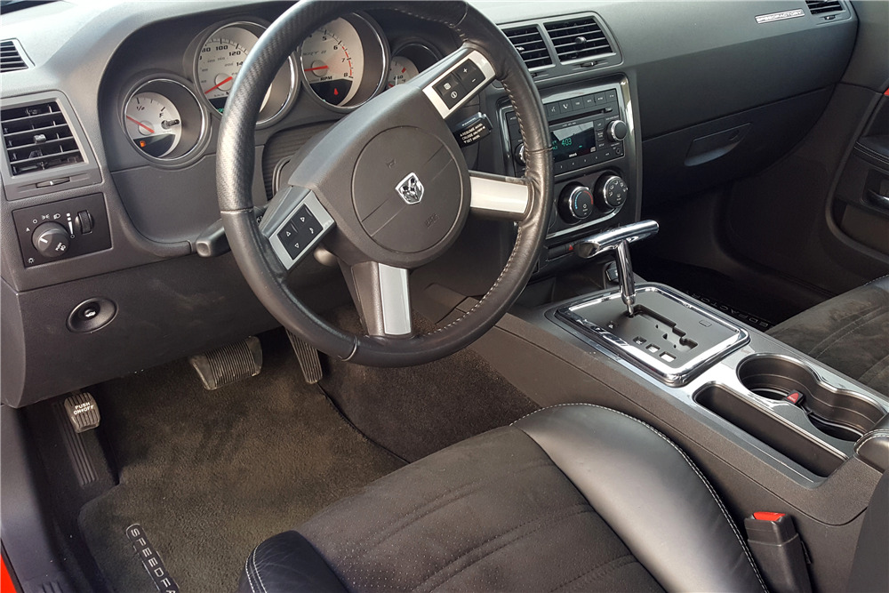 2009 Dodge Challenger Interior