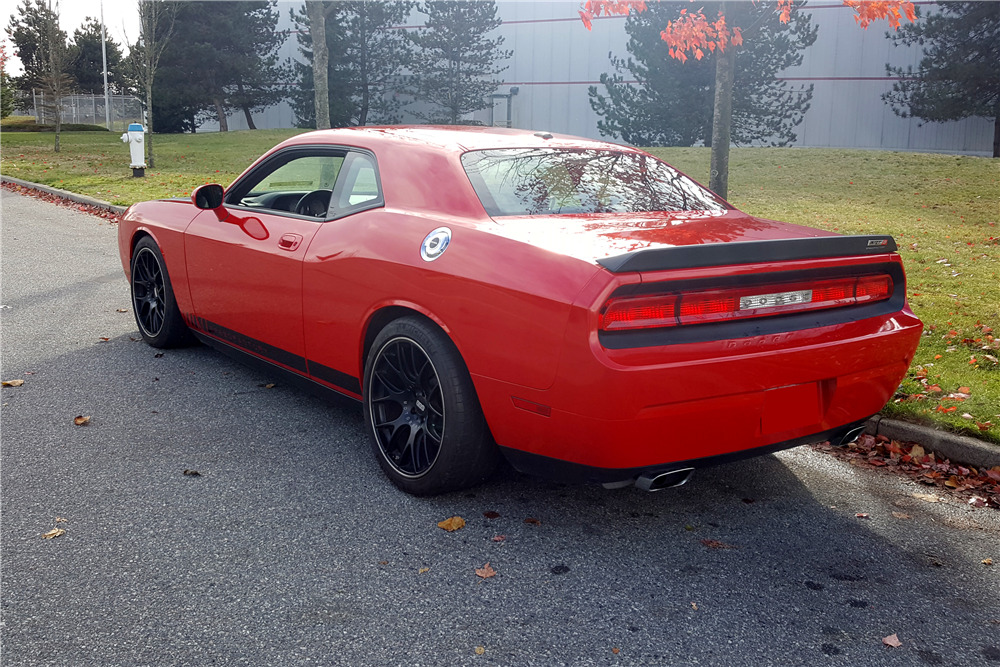 2009 DODGE CHALLENGER R/T HEMI - Rear 3/4 - 213229