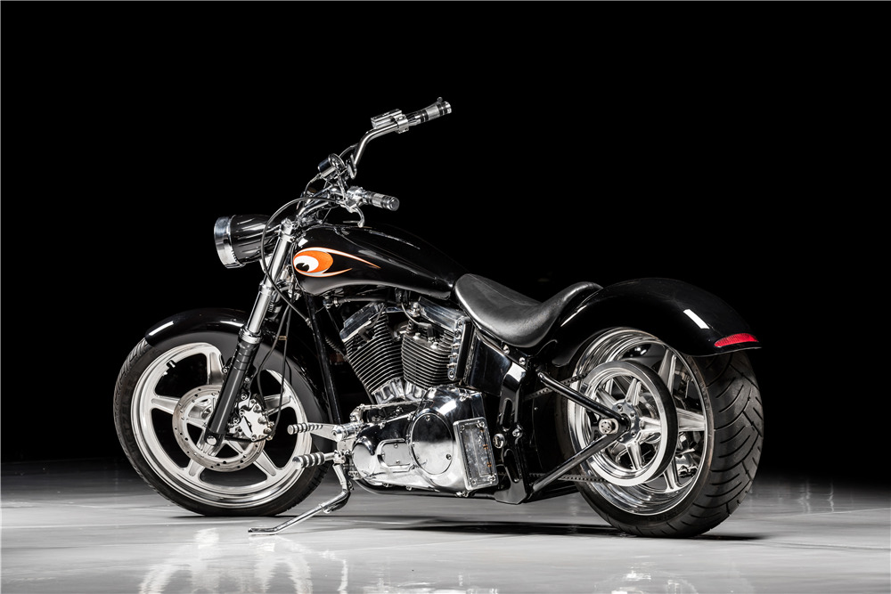 1997 CUSTOM MOTORCYCLE - Rear 3/4 - 213421