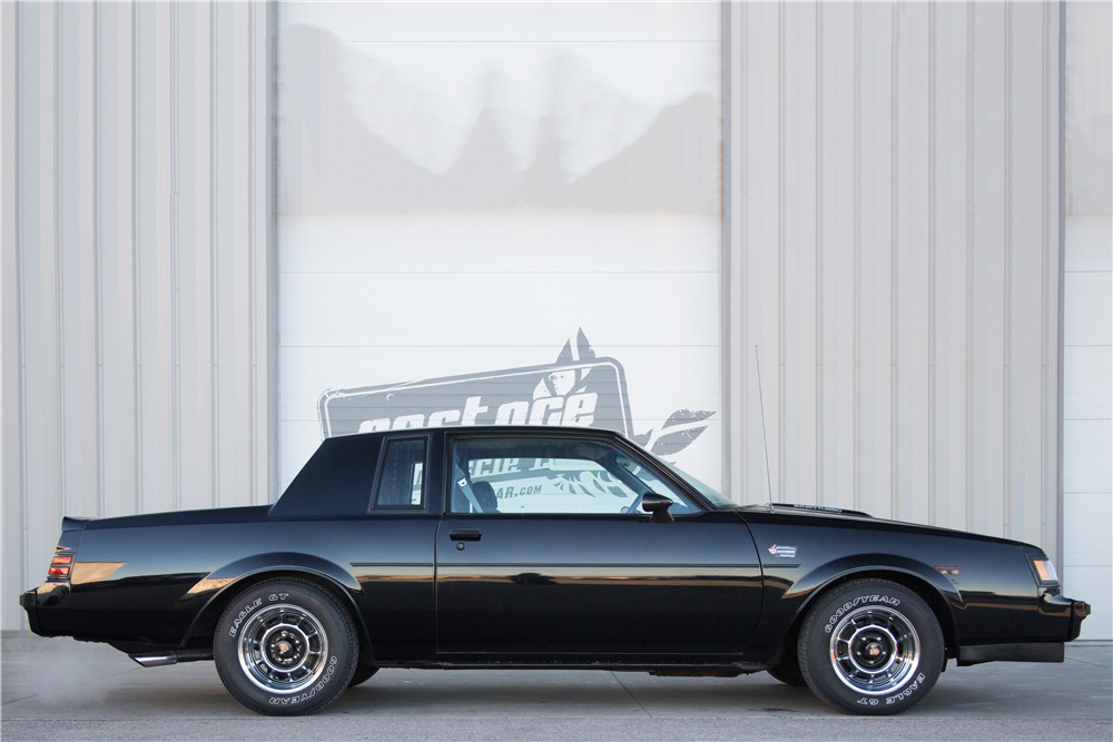 1987 BUICK GRAND NATIONAL - Side Profile - 213674