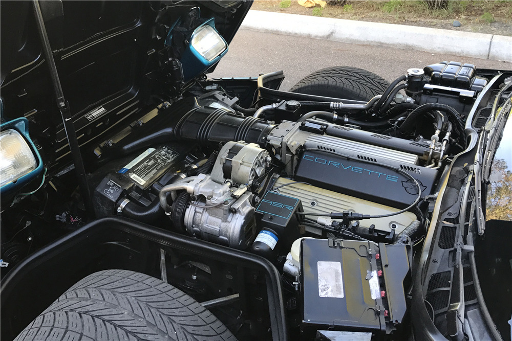 1992 CHEVROLET CORVETTE LT1 - Engine - 213760