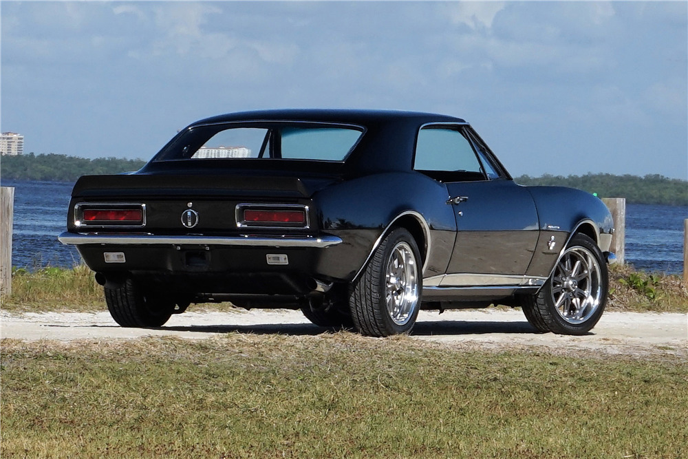 1967 CHEVROLET CAMARO RS - Rear 3/4 - 214480