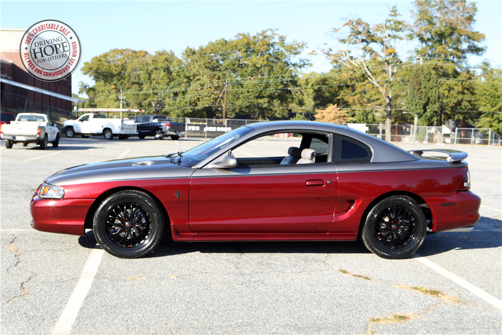 1996 FORD MUSTANG - Front 3/4 - 215107