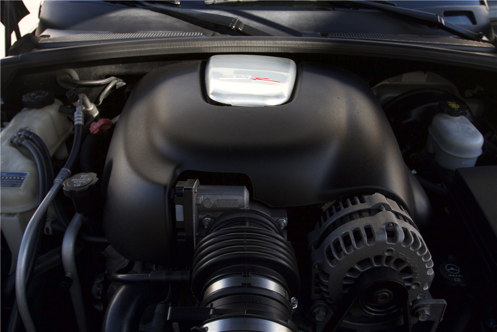 2005 CHEVROLET SSR - Engine - 215231