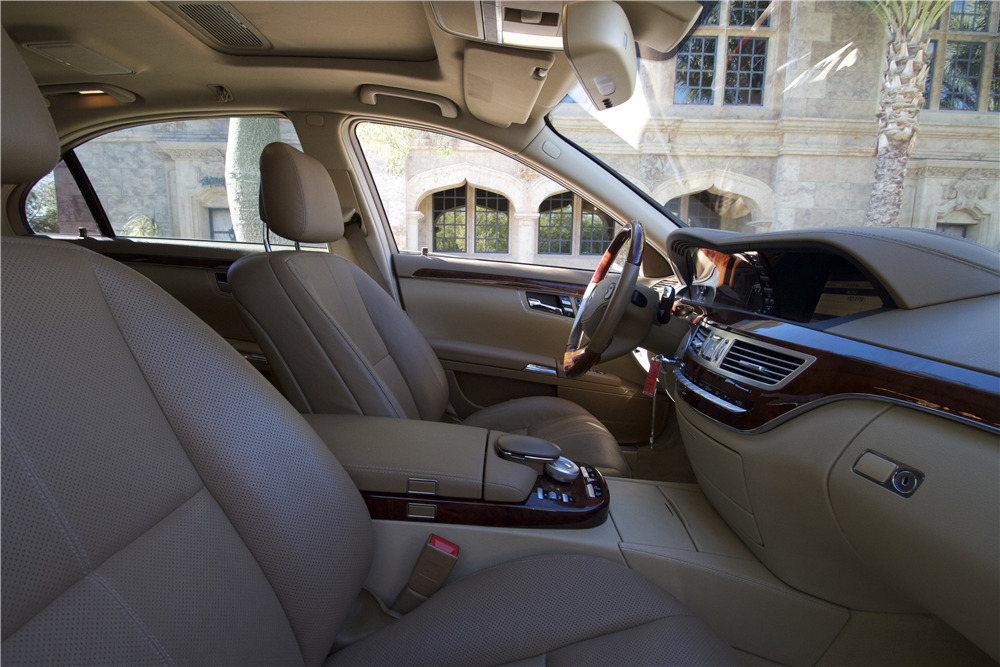 2008 MERCEDES-BENZ S550 - Interior - 215273