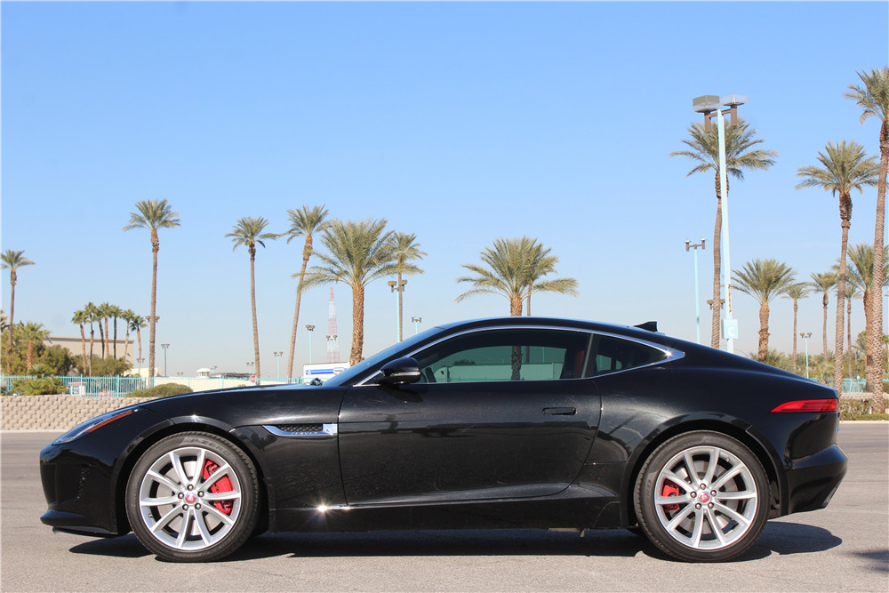 2015 JAGUAR F-TYPE - Side Profile - 215274