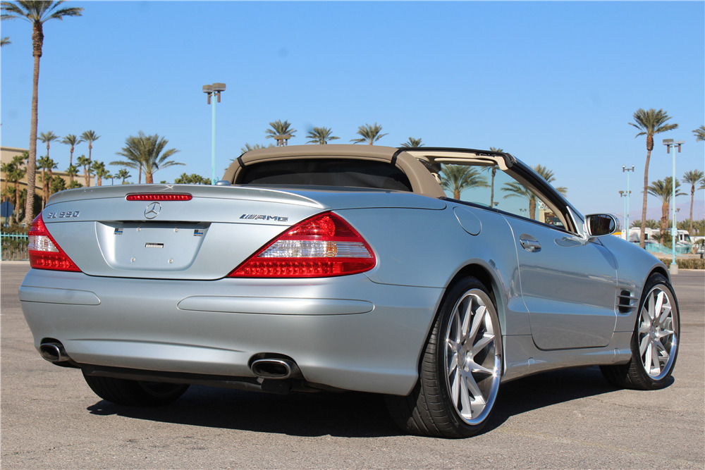 2007 MERCEDES-BENZ SL550 CONVERTIBLE - Rear 3/4 - 215298