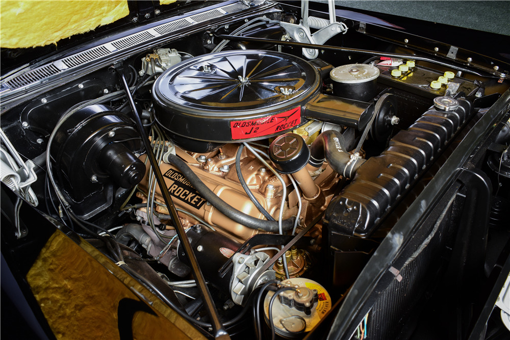 1957 OLDSMOBILE 88 CONVERTIBLE - Engine - 217701