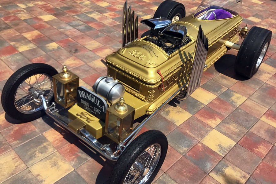 2013 CUSTOM-BUILT MUNSTERS DRAGULA COFFIN CAR RE-CREATION - Front 3/4 ...