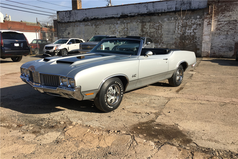 1970 OLDSMOBILE 442 CONVERTIBLE - Front 3/4 - 217964